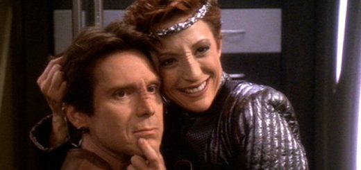 DS9: Resurrection. Det där Kira blir ihop med spegeluniversumsversionen ...